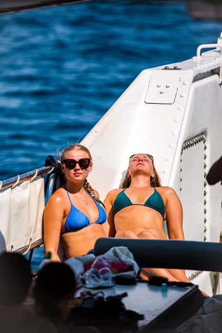 Split: Blue Lagoon, 3-Island Boat Tour & Mediterranean Lunch - Key Points