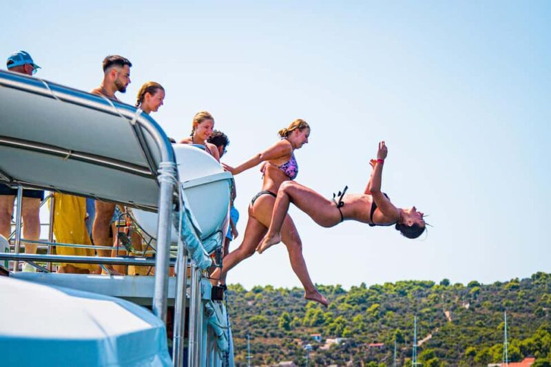 Split: Blue Lagoon, 3-Island Boat Tour & Mediterranean Lunch - FAQs