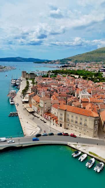 Split: Blue Lagoon & 3 Island Cruise with Snorkeling - Exploring Trogir: A UNESCO Heritage Gem