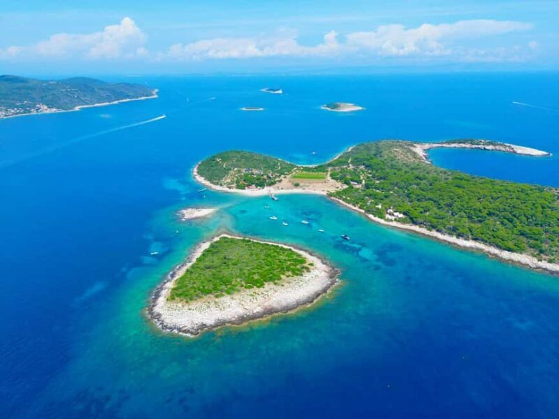 Split: Blue Lagoon & 3 Island Cruise with Snorkeling - The Return: Scenic Cruising & Good Vibes