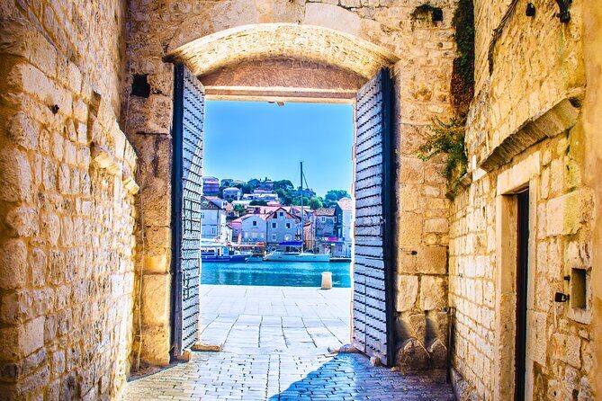 Split: Blue Lagoon & 3 Islands Speedboat Tour - Small group - The Practicalities: What to Expect