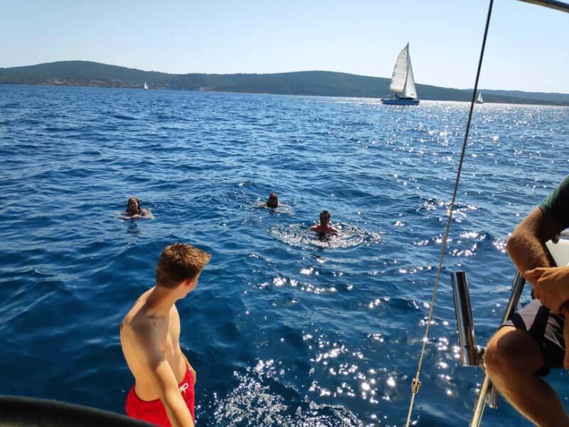 Split: Half Day Sailing Tour with Swim Stop, Snacks and Wine - Key Points