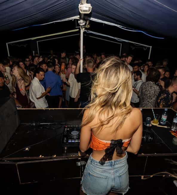 Split: Night Boat Party with DJ, Free Shots & After-Party - FAQs