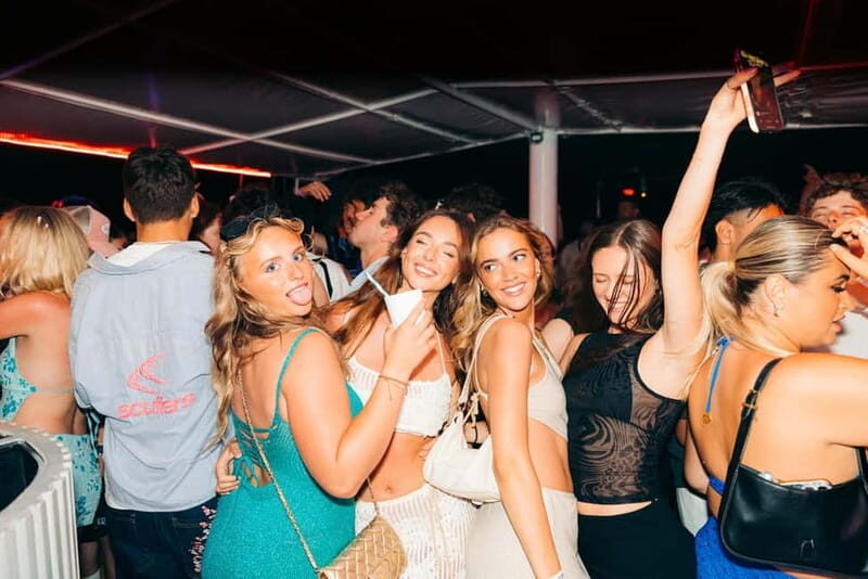Split: Night Boat Party with Free Shots, Dj and After Party - Atmosphere and Group Dynamics