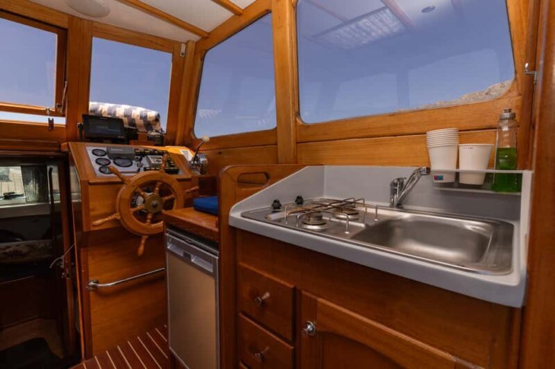 Split/Omi/Makarska: Full or half day boat tour with "Cvita" - Exploring the Dalmatian Coast with "Cvita" – A Private Boat Tour Experience