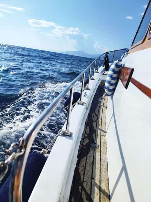 Split/Omi/Makarska: Full or half day boat tour with "Cvita" - FAQs