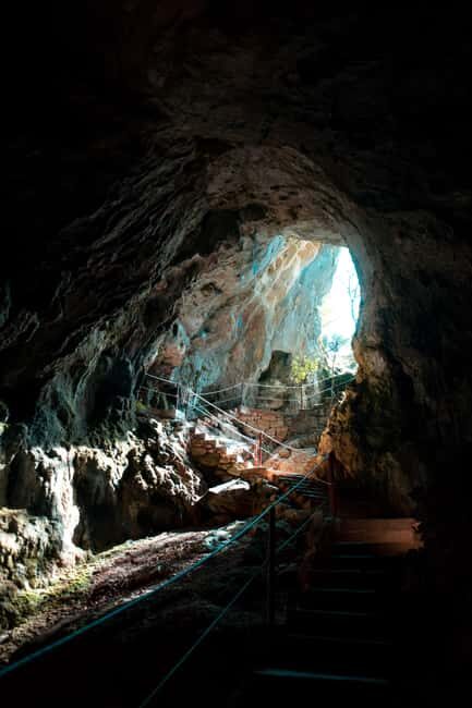 Split: Private tour to Klis Fortress and Vranjaa cave - The Sum Up