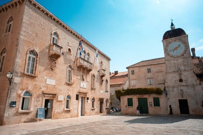 Split: Private tour to Salona, Vitturi castle and Trogir - Key Points