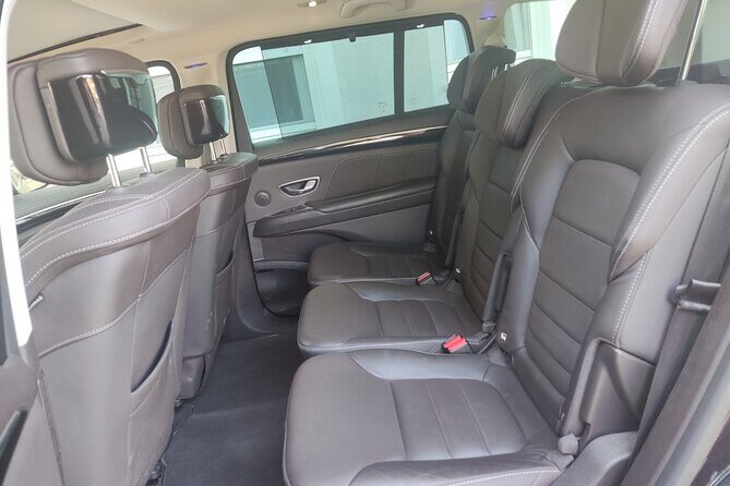 Split to Dubrovnik Airport Private Transfer 1-8 Pax Door to Door - FAQ