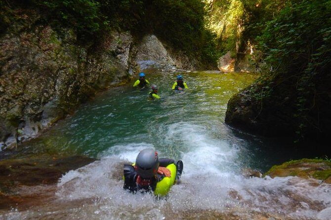 Sports canyoning in the Vercors near Grenoble - The Sum Up