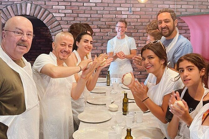 Spritz Making and Pizza Cooking Class in Rome City Center - A Deep Dive into the Experience