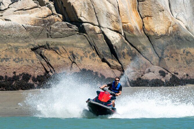 Squamish Yamaha Waverunner VX Deluxe Jet Ski Rental