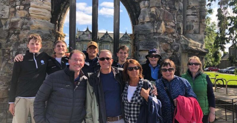 St Andrews: City Highlights Walking Tour with Cocktail - A Closer Look at the Experience