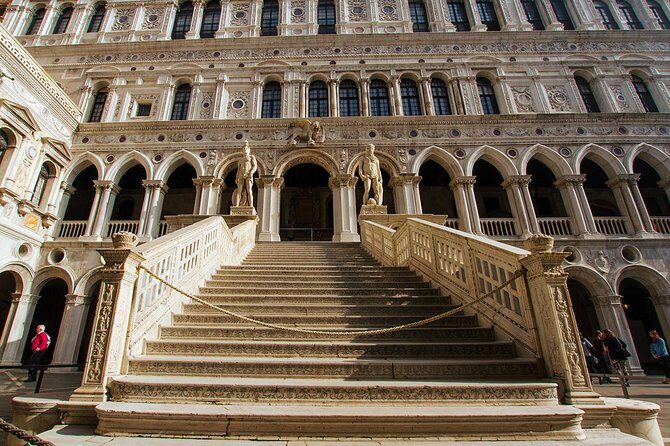 St Mark's Basilica & Doge's Palace with Secret Passages Access - FAQ