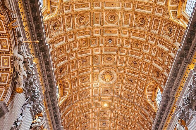 St. Peter's Basilica & Dome Tour with Professional Art Historian - Key Points