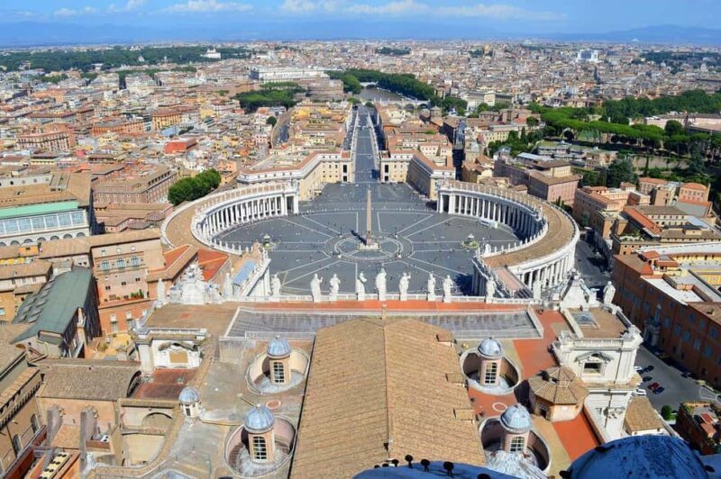 St. Peter's Basilica, Michelangelo's Pietà, and the Tombs of the Popes: Tour - Key Points