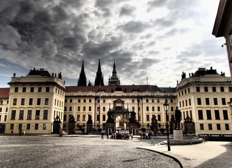 St Vitus Cathedral & Hidden Gems of Prague Castle - An In-Depth Look at the Tour Experience