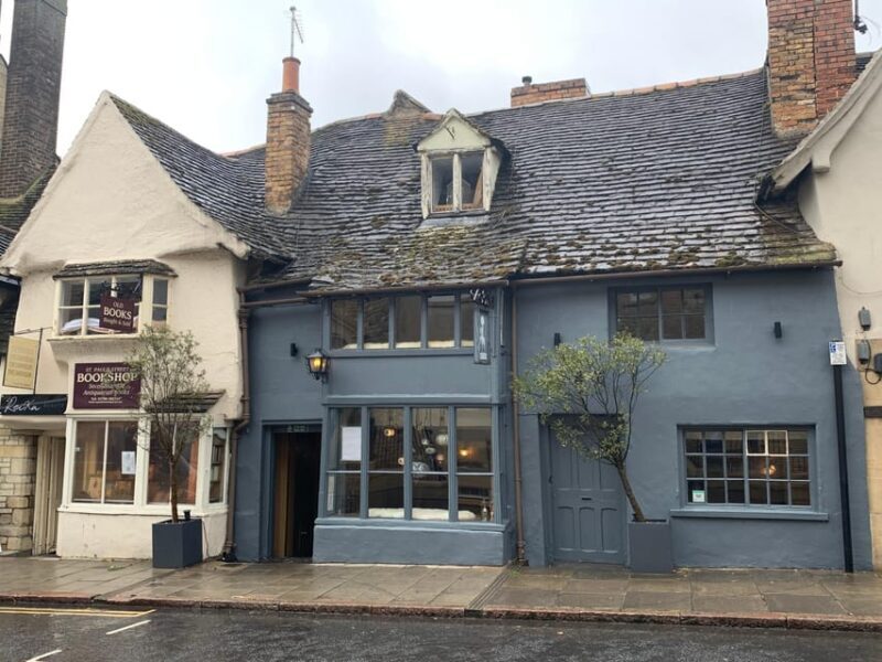 Stamford: Guided Walking Tour of Stamford - Key Points