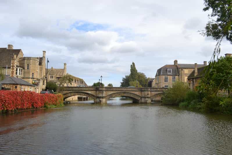 Stamford: Guided Walking Tour of Stamford - Stories and Personalities