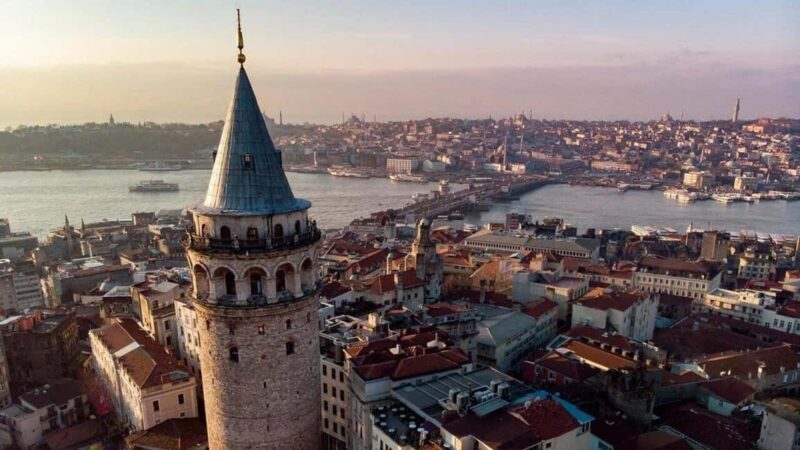 stanbul Modern Tour - Discovering Istanbul’s Layers: A Detailed Breakdown