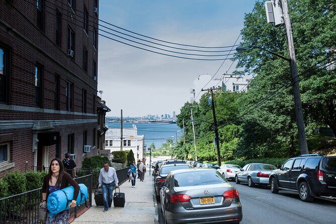 Staten Island Walking Tour and Slice of Pizza - Authentic Tips for Travelers