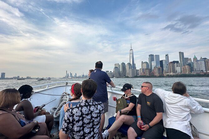 Statue of Liberty & Manhattan Skyline Cruise Near Times Square - The Experience in Detail