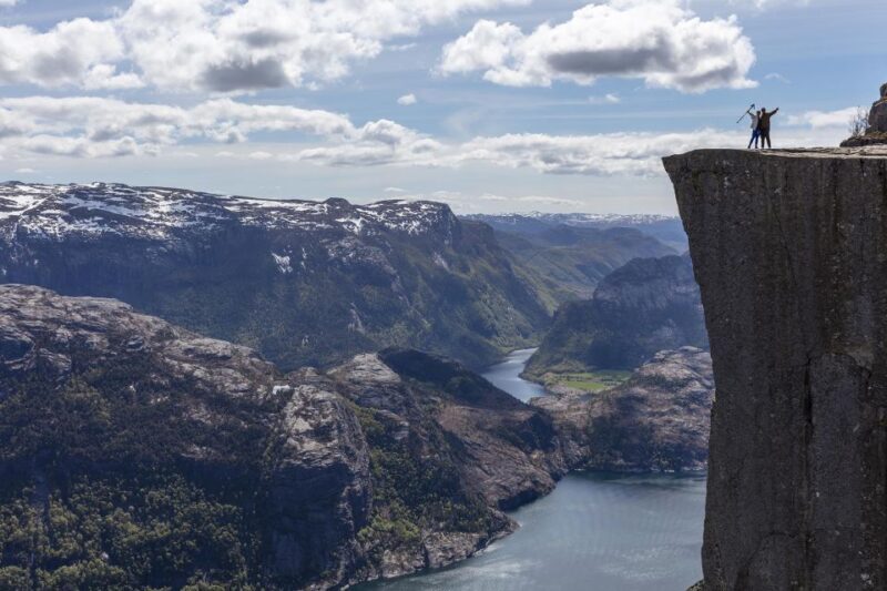Stavanger: Preikestolen Classic Hike and Side Trail - A Deep Dive into the Preikestolen Experience