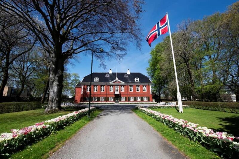 Stavanger: Sights & Highlights Minibus Tour and Museum Entry - Practicalities and Tips