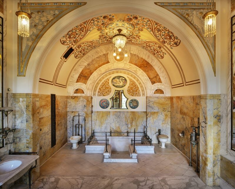 Stein: Guided tour of Count von Faber-Castell's castle - An In-Depth Look at the Experience