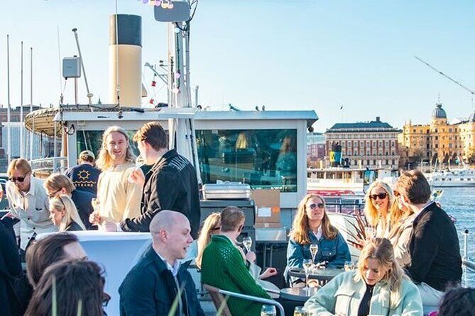 Stockholm: 2 Hour Guided Archipelago Tour - Key Points