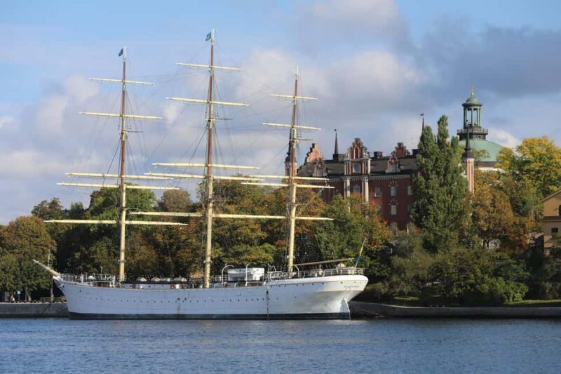 Stockholm City Center: Kungsträdgården Norrmalm Guided Tour - Who Will Love This Tour?