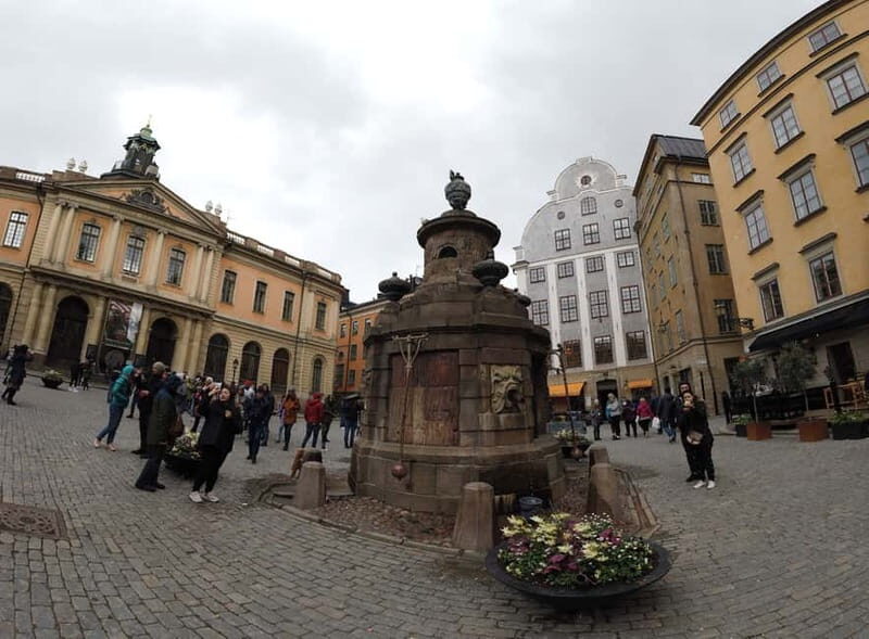 Stockholm: Full-Day Guided Sightseeing Tour with Lunch - Key Points  