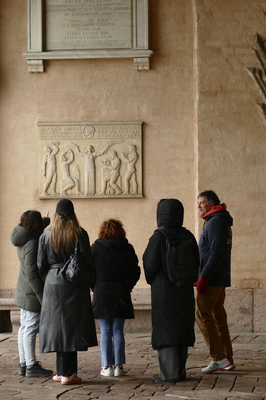 Stockholm Must See: City Hall, Gamla Stan and Vasa Museum - FAQ