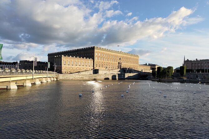 Stockholm Must See - Old Town, boat + Vasa Museum 3h small group - A Closer Look at the Itinerary