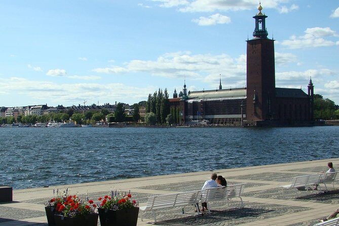 Stockholm Old Town and the Viking Museum, a Small Group Walking Tour - Exploring the Nobility and Kings of Sweden