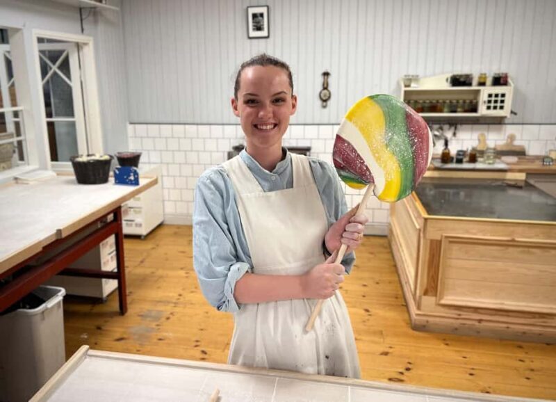 Stockholm: Old Town Food Tour of 7 Locals Favorites Tastings - A Taste of Stockholm’s Old Town and Beyond