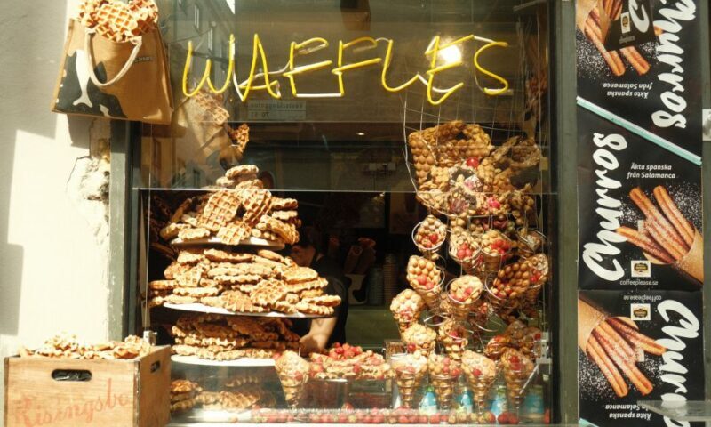 Stockholm: Old Town Self-Guided Tour Learn and solve Puzzles - Key Points