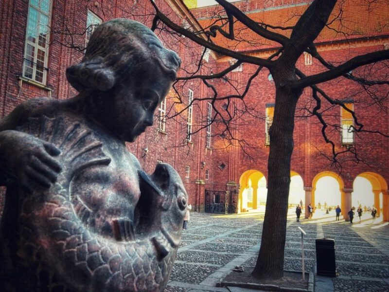 Stockholm Old Town Walking Tour: History & local Insights - The Experience and Review Highlights