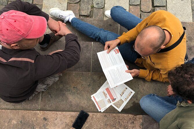 Stockholm Self-Guided Murder Mystery Tour by the Parliament - Who is this tour best suited for?