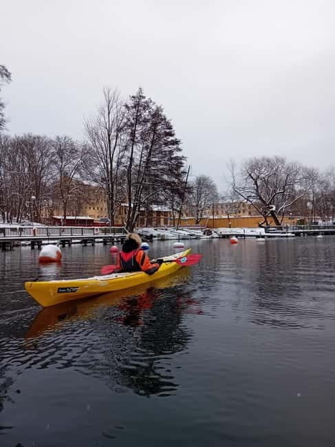 Stockholm: Winter Kayaking Tour through the City Centre - An Authentic Winter Adventure in Stockholm