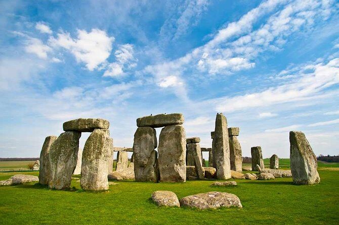 Stonehenge and Bath Tour from Oxford - Transport and Group Experience