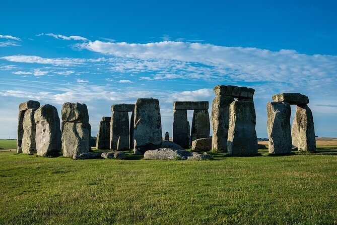 Stonehenge and Oxford Day Tour from London Including Admission - Key Points