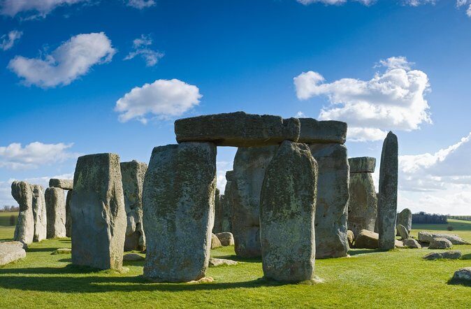 Stonehenge and The Stone Circles of Avebury Day Trip from London - In-Depth Look at the Itinerary