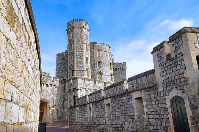Stonehenge and Windsor Castle Tour from London With Entry Tickets - A Practical Look at the Stonehenge and Windsor Castle Tour from London