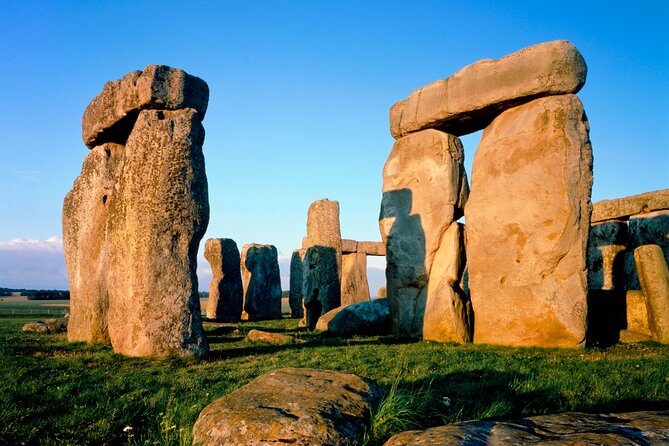 Stonehenge & Bath Private Car Tour from London - FAQ