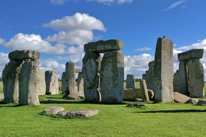 Stonehenge Half-Day luxury guided tour from Bath for 2-8 - An In-Depth Look at the Experience
