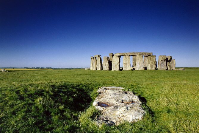 Stonehenge Half Day Tour with Entry and Extra Time - The Good & The Challenges