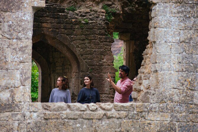 'Stonehenge & Secret England' from Bath for 2-8 curious adventurers - FAQs