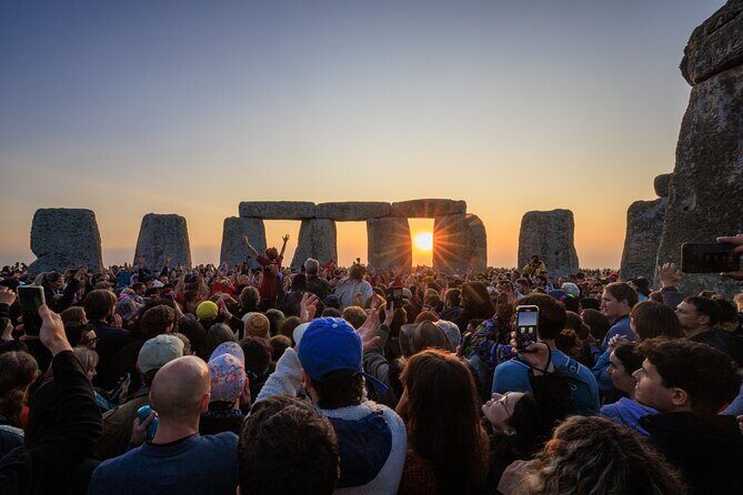 Stonehenge Summer Solstice Tour from London: Sunset or Sunrise Viewing - An In-Depth Look at the Tour Experience
