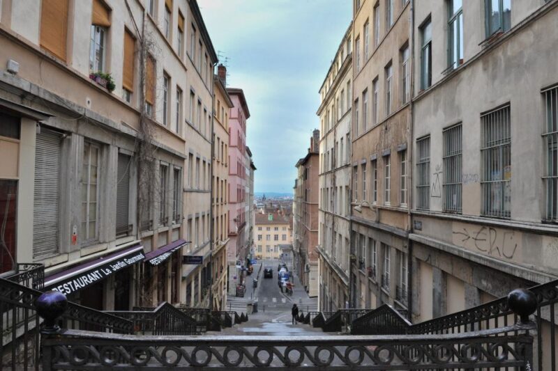 Storytelling tour of Croix-Rousse in French - Authentic Experiences and What Reviewers Say